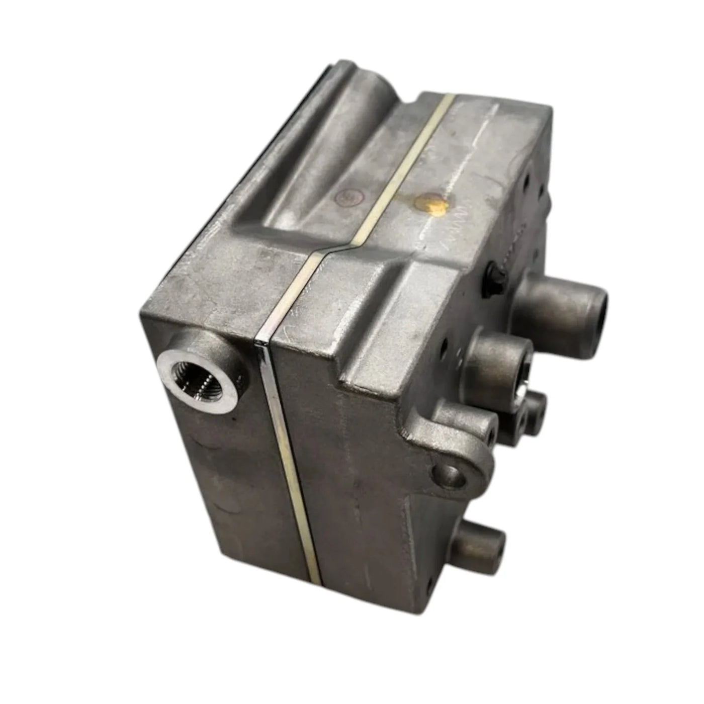 2293705PE Genuine Paccar Cylinder Head — ADVANCED TRUCK PARTS