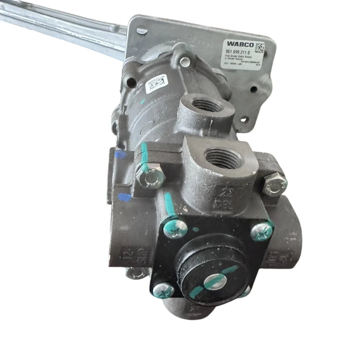 9618992110 Genuine Wabco Foot Brake Valve Pedal Assembly — ADVANCED ...