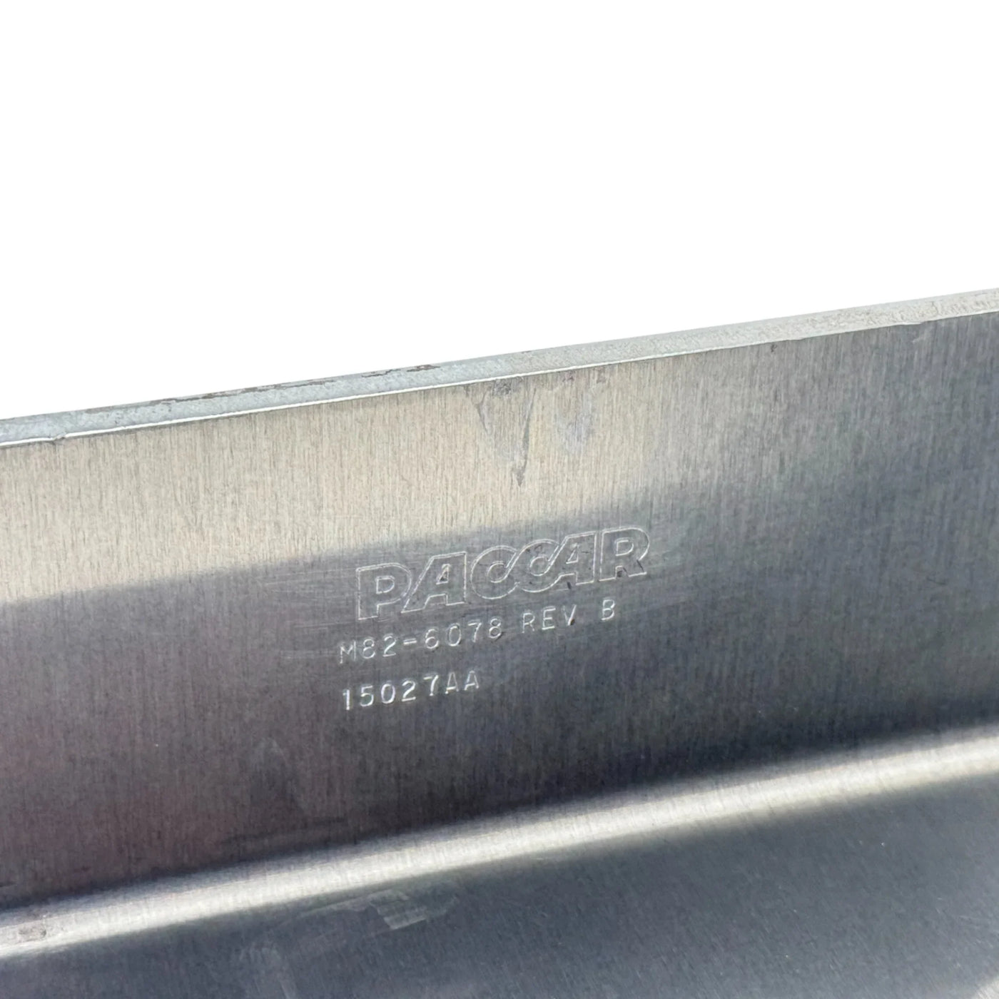 M82-6078 Genuine Paccar DPF/SCR Step Bracket – ADVANCED TRUCK PARTS