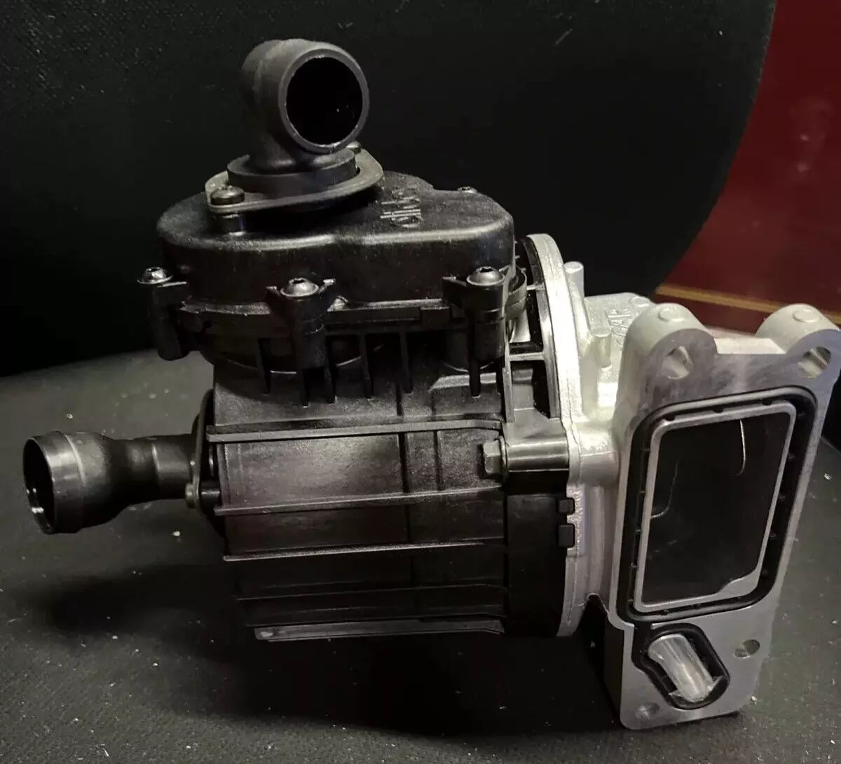 1827090PE Genuine Paccar Oil Separator Module — ADVANCED TRUCK PARTS