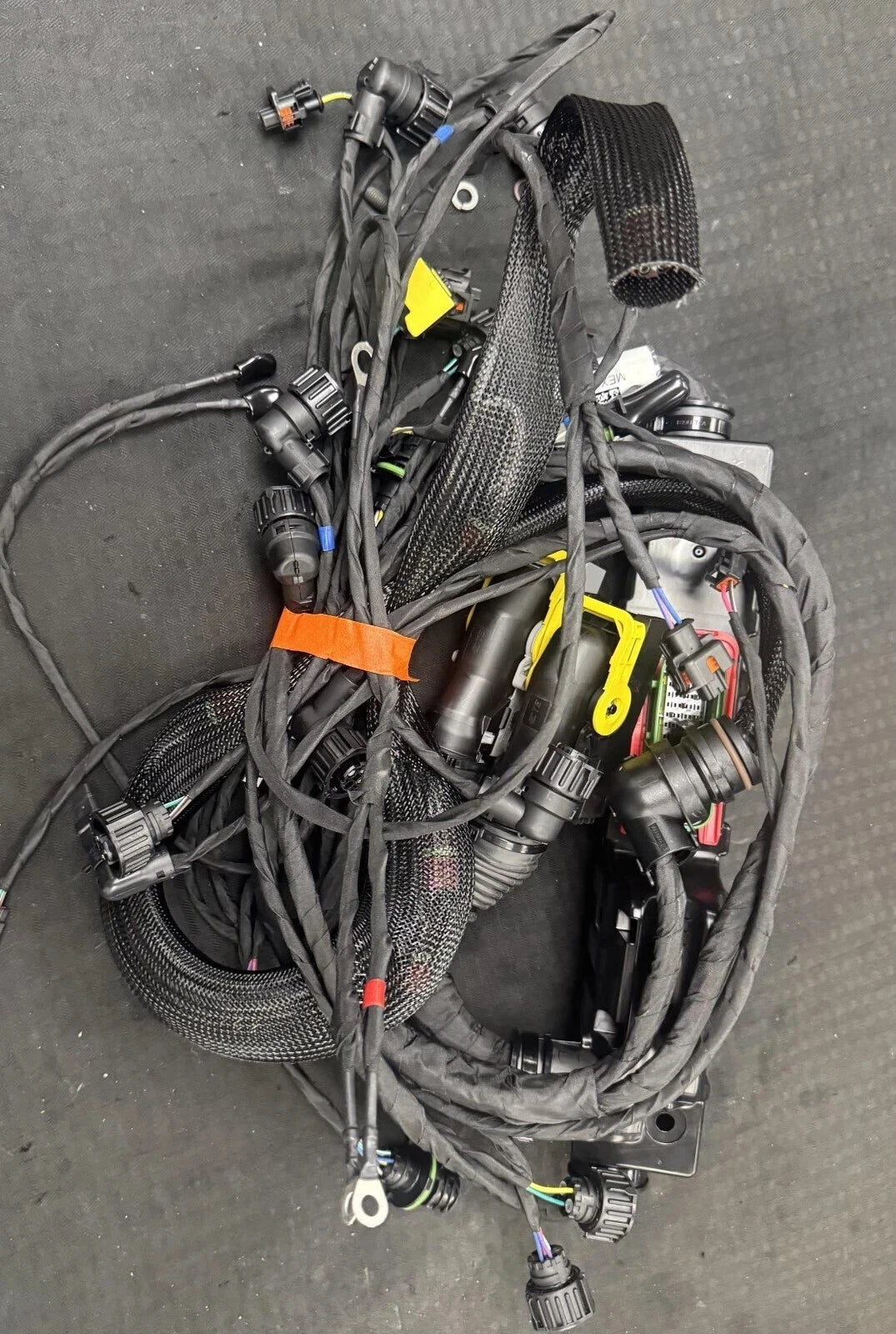 21555873 Genuine Volvo Engine Wiring Harness — ADVANCED TRUCK PARTS