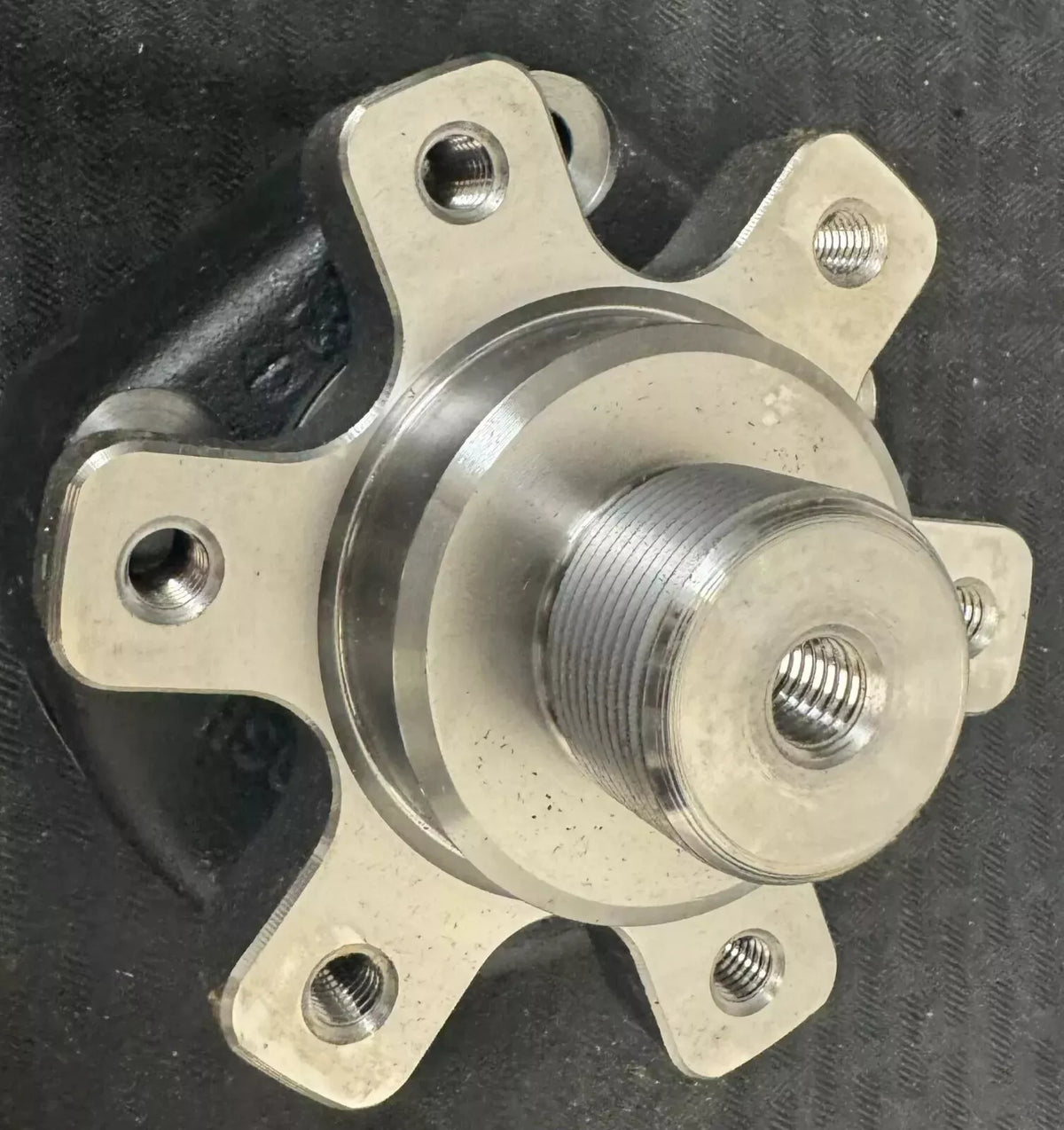 1836021C91 Genuine International Fan Clutch Hub Assembly — ADVANCED ...